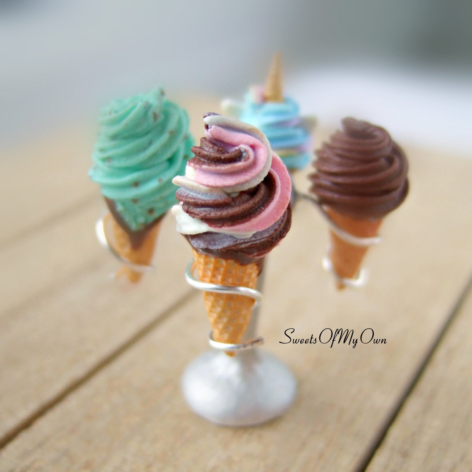 Miniature Ice Cream Stand Set - Dolls House Miniature Food - MTO ...